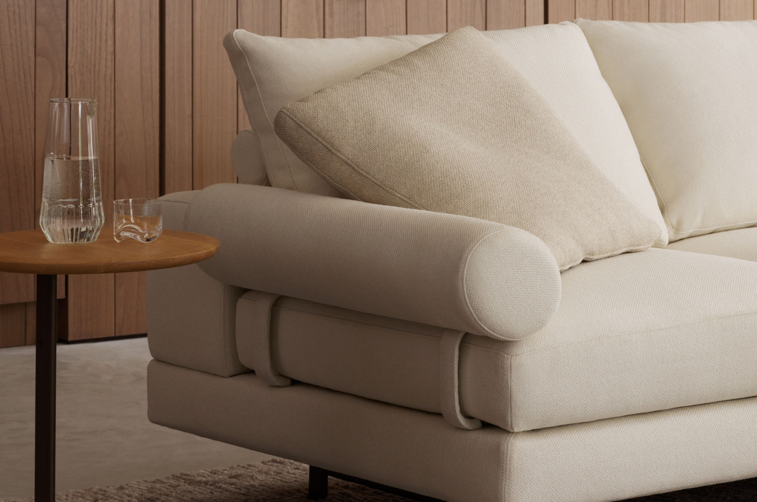 Bolster Armrest | King Living