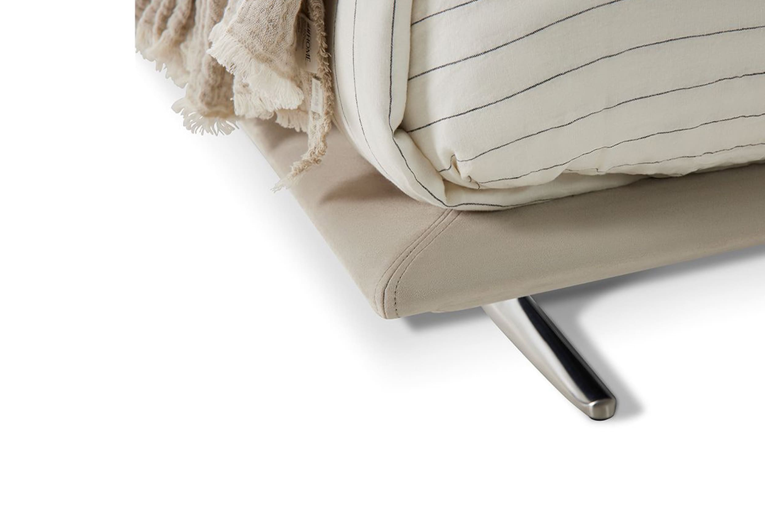 Bellaire Bed - Double with Smart Pockets™