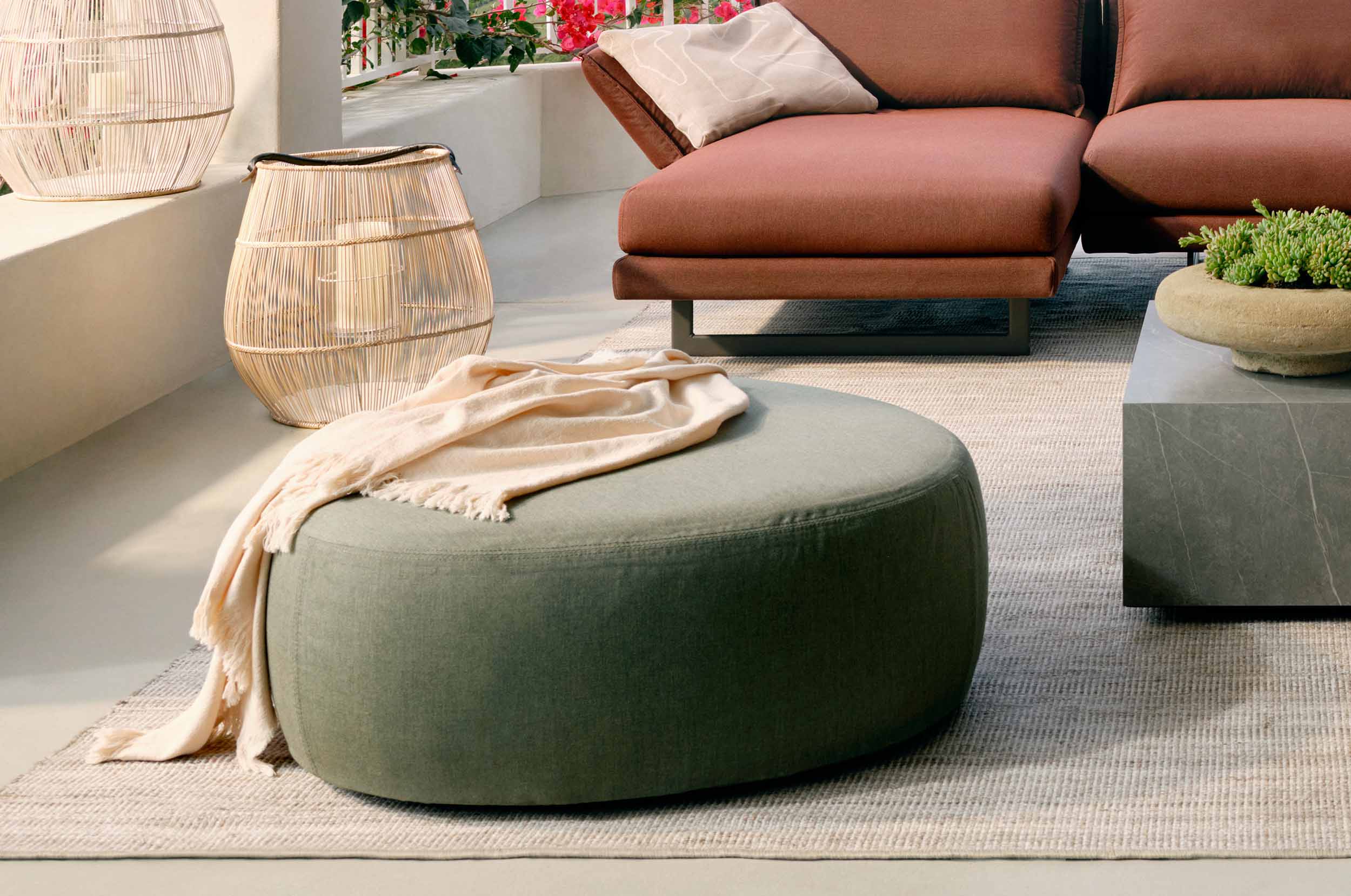 Crescent Outdoor Ottoman Medium
