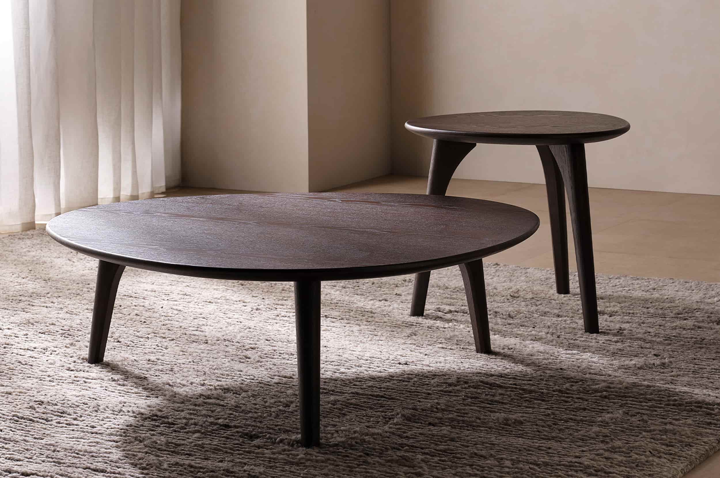 Crescent Table 565