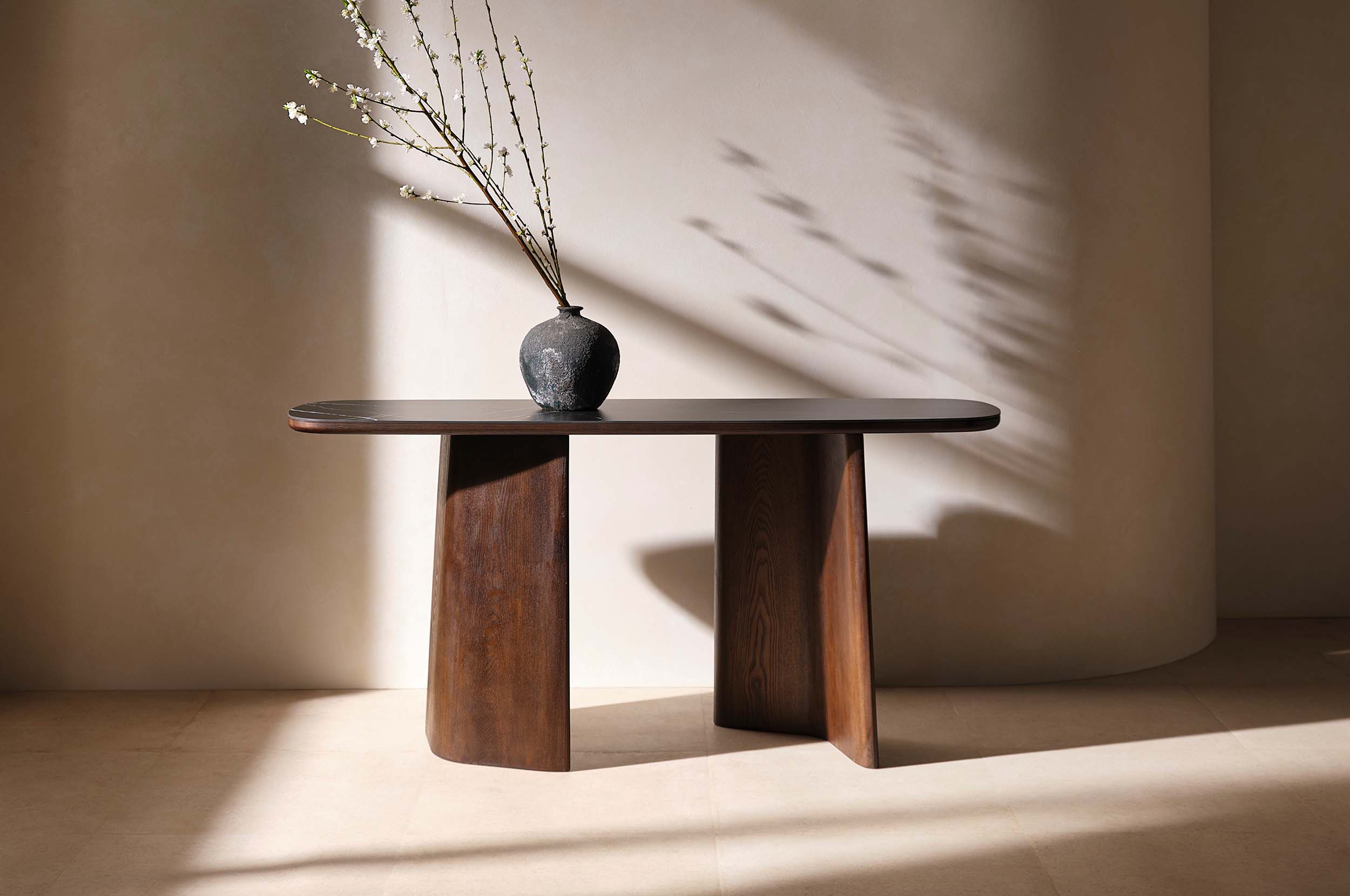 Issho Console Table Ceramic