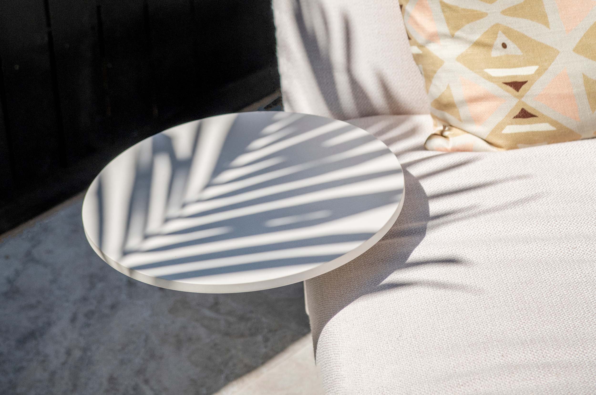 King Cove Plug In Table