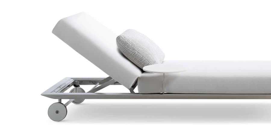 King Cove Plug In Table